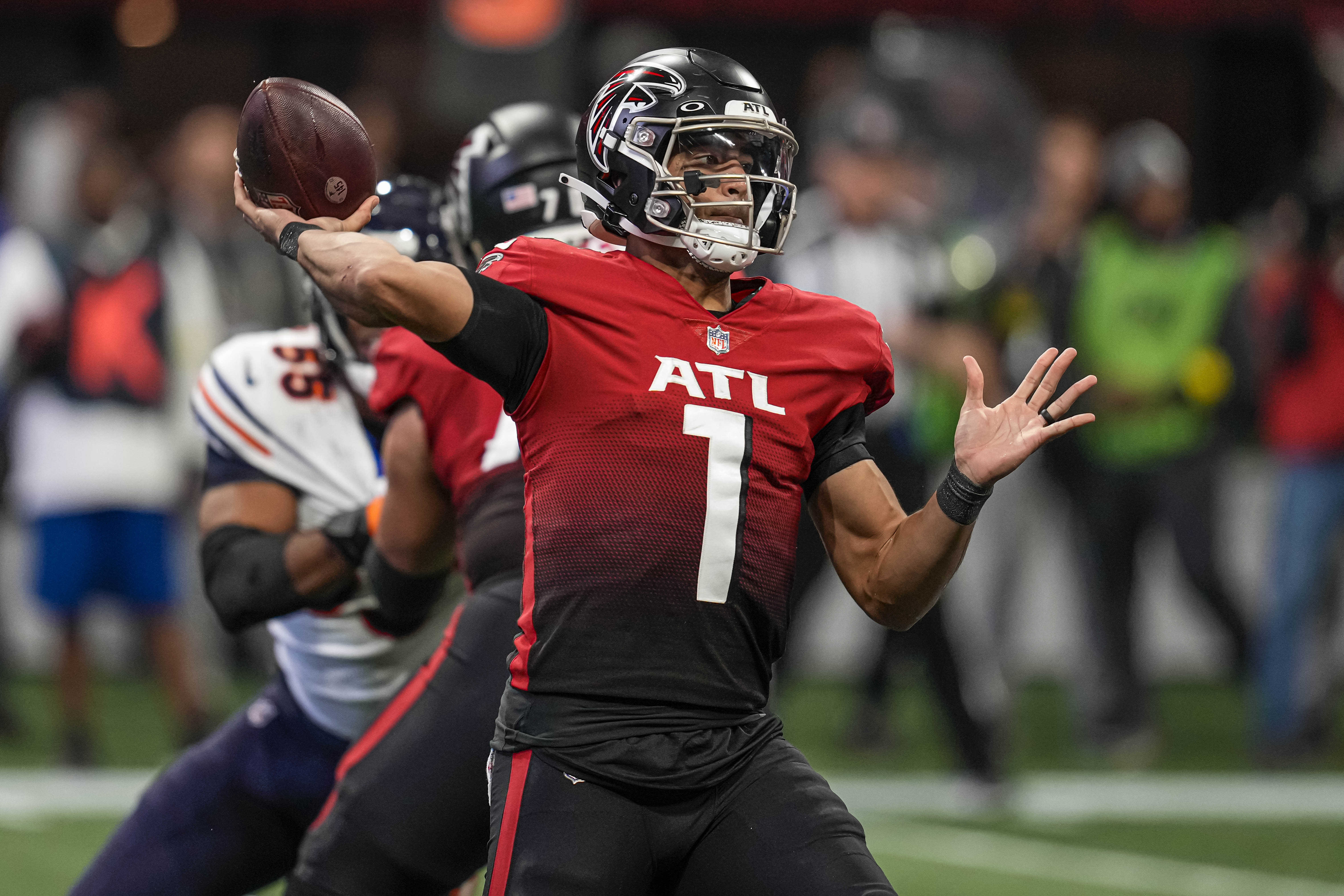 Atlanta Falcons Fly Back on Track in Win vs. Chicago Bears - Sports ...