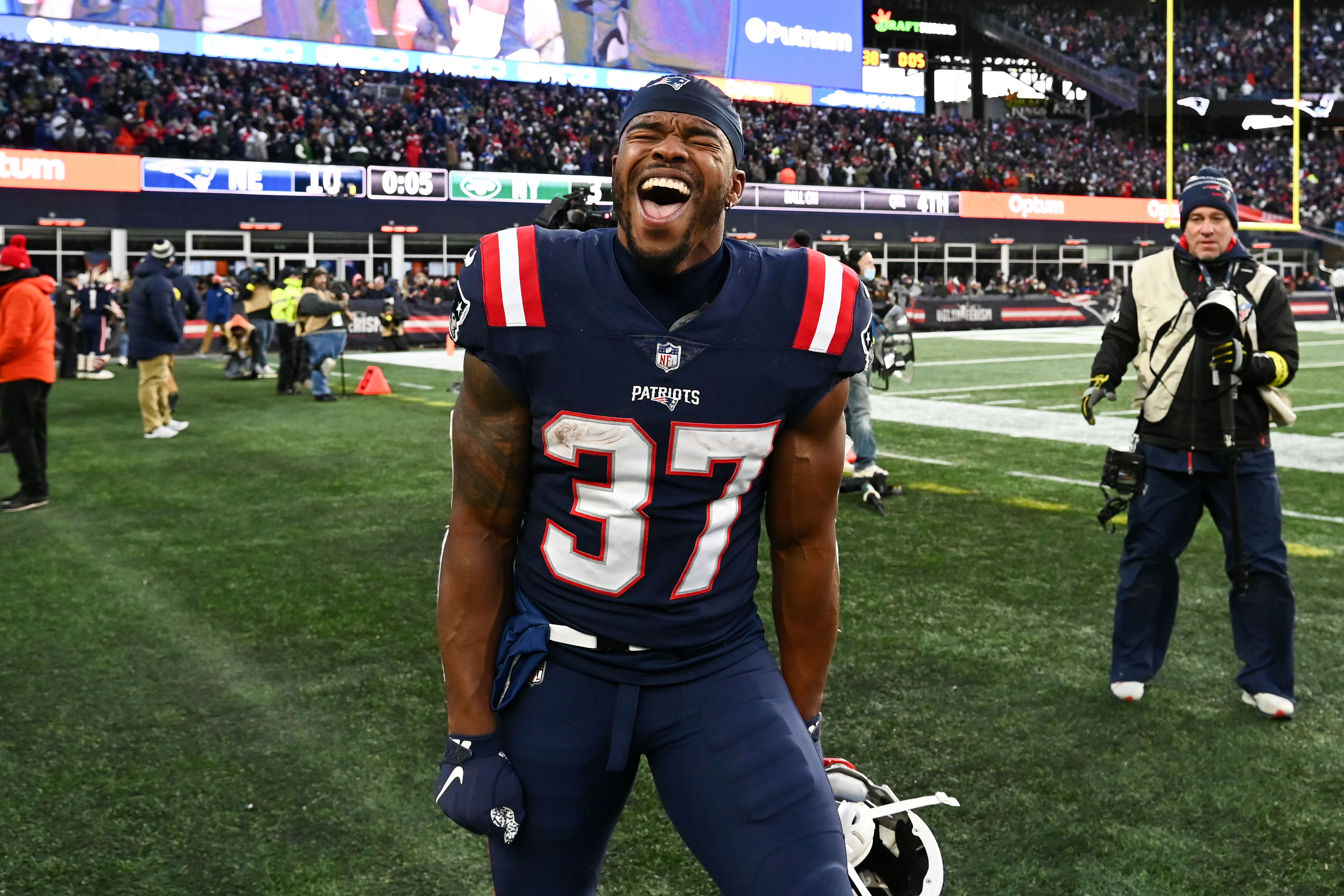 Marcus Jones Saves Struggling Offense: New England Patriots vs. New York Jets Notebook - Sports ...