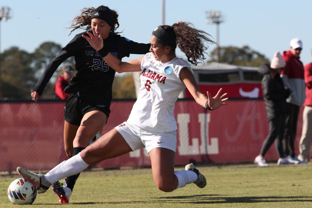 A Tale of Two Halves For Alabama Soccer - Sports Illustrated Alabama ...