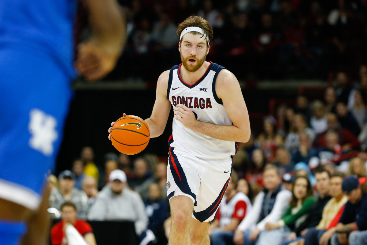 Look: Photo gallery from Gonzaga's win over Kentucky at Spokane Arena ...