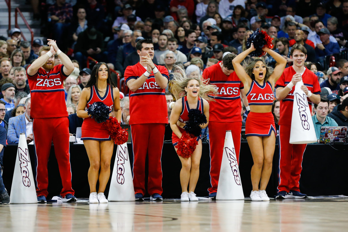 Look: Photo gallery from Gonzaga's win over Kentucky at Spokane Arena ...