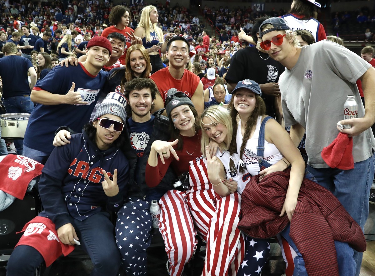 Look: Photo gallery from Gonzaga's win over Kentucky at Spokane Arena ...