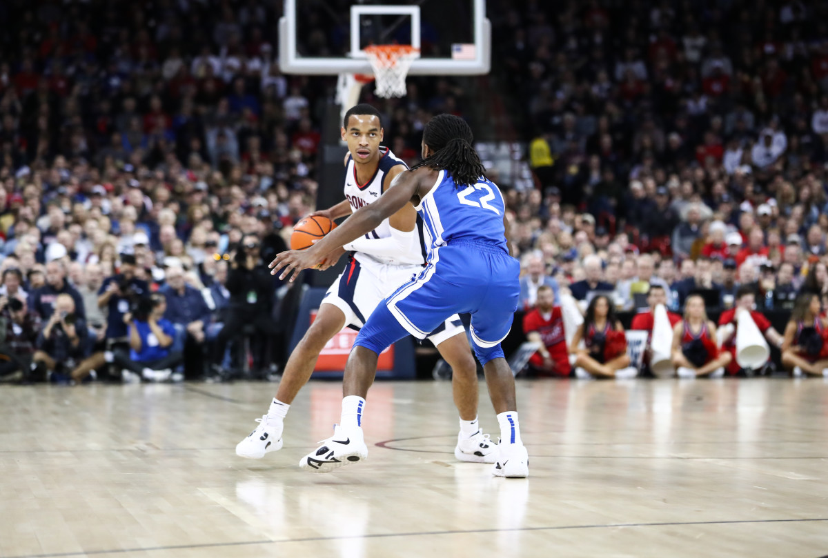 Look: Photo gallery from Gonzaga's win over Kentucky at Spokane Arena ...