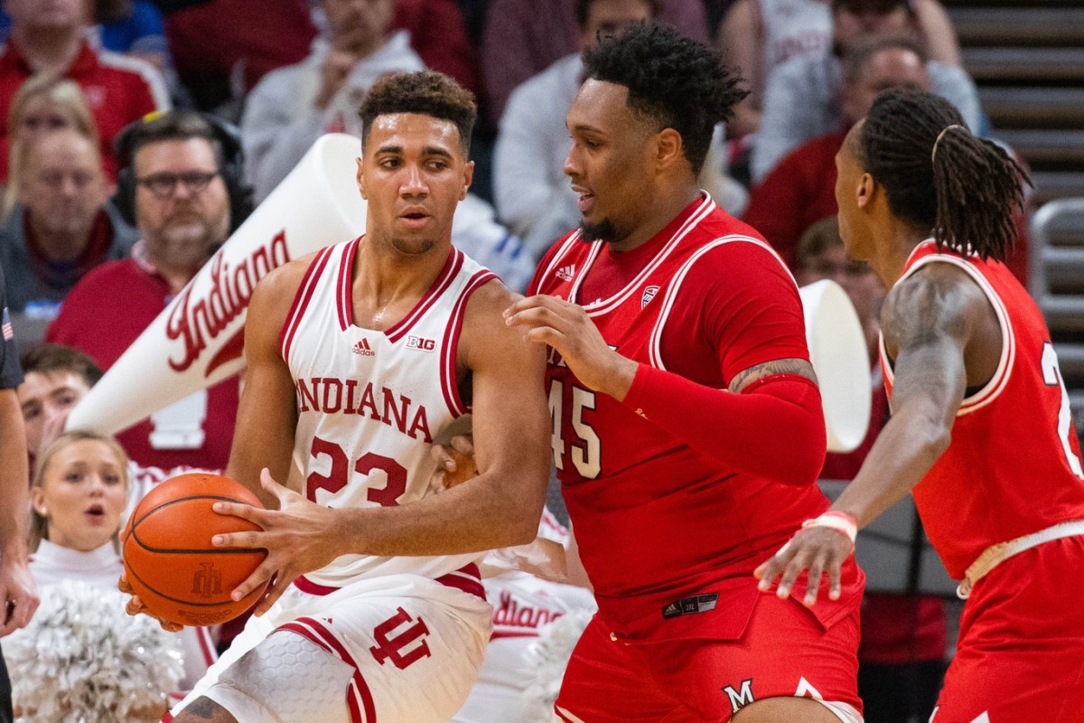 PHOTO GALLERY: Indiana Basketball Clobbers Miami of Ohio in Gainbridge ...