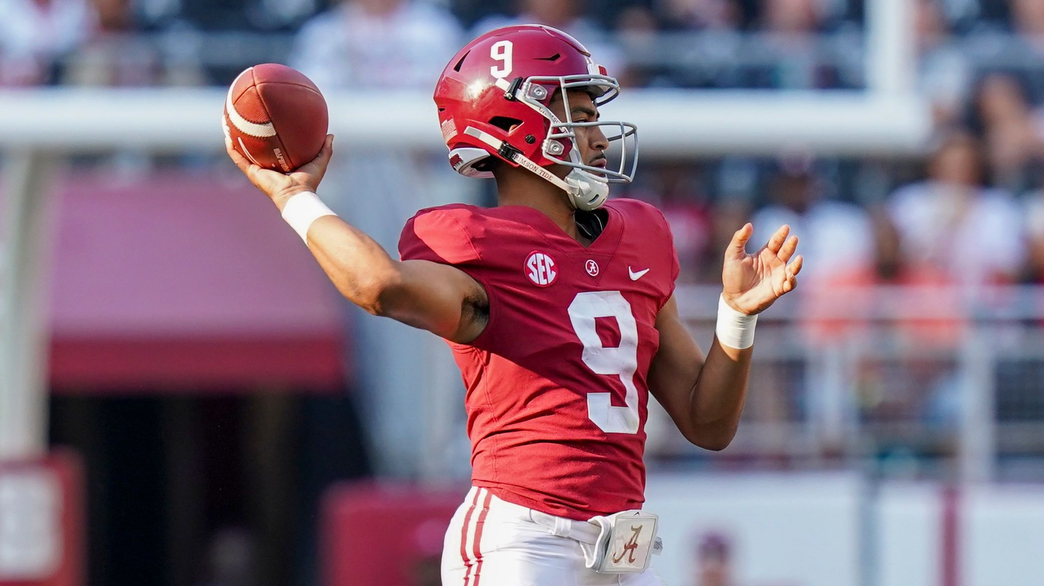 Alabama QB Bryce Young Noncommittal About Future Beyond Iron Bowl ...