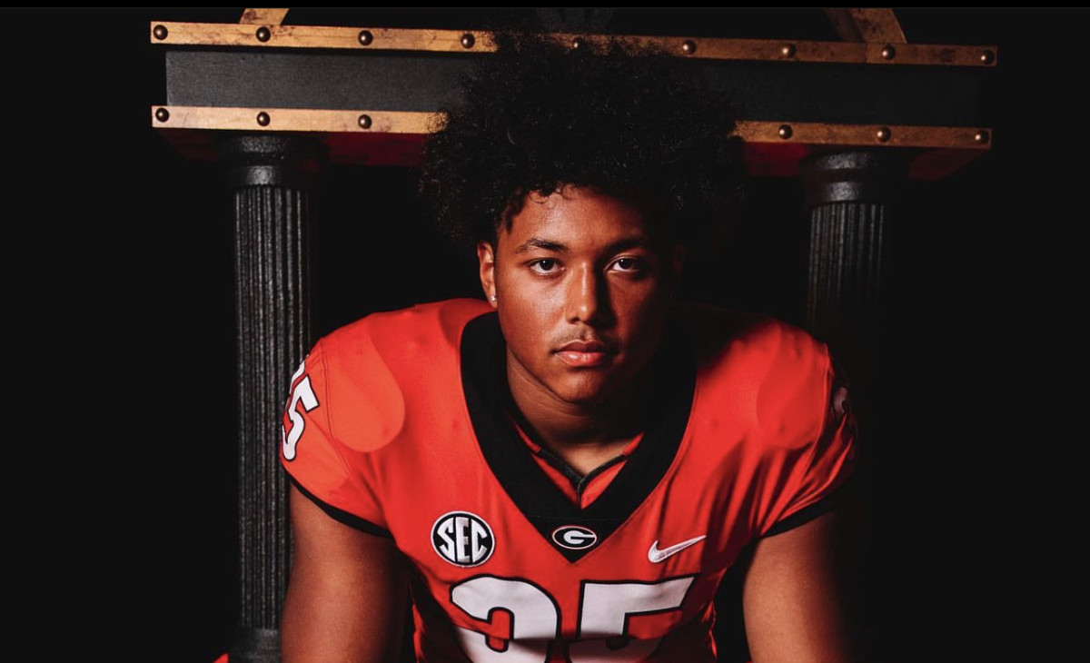 Elite DL Daevin Hobbs Talks Contenders Ahead of Friday Commitment - SI ...