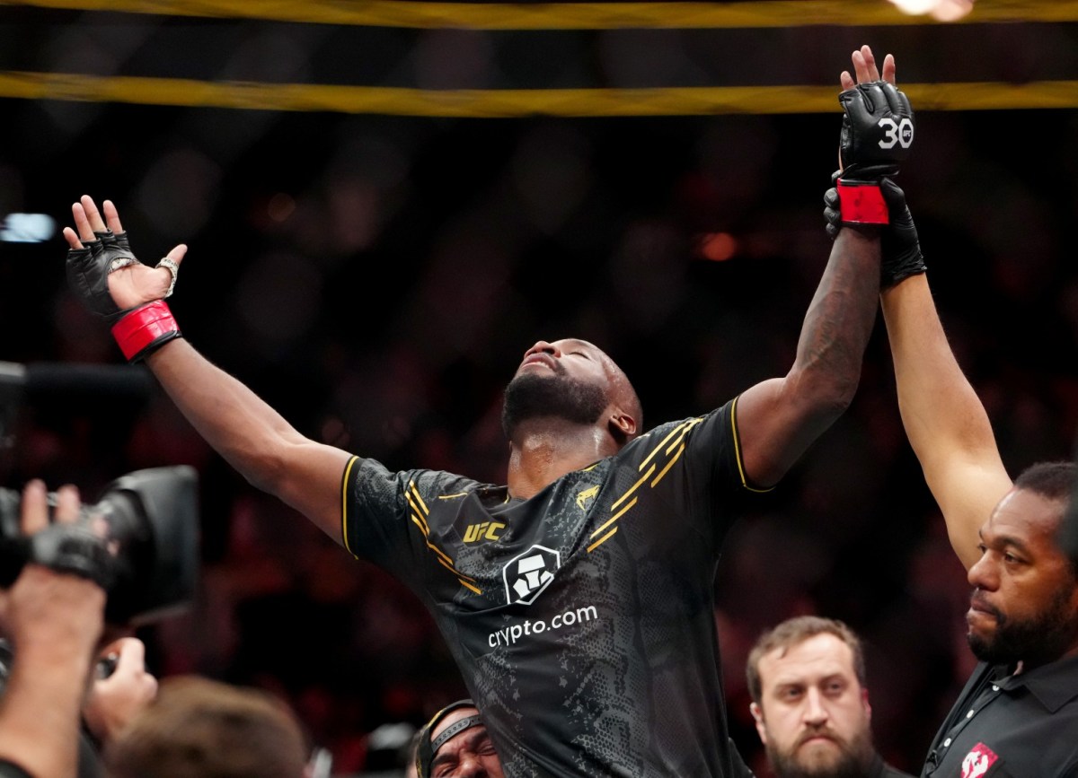 UFC Legend Shoots Down Title Fight as Potential UFC 300 Main Event ...