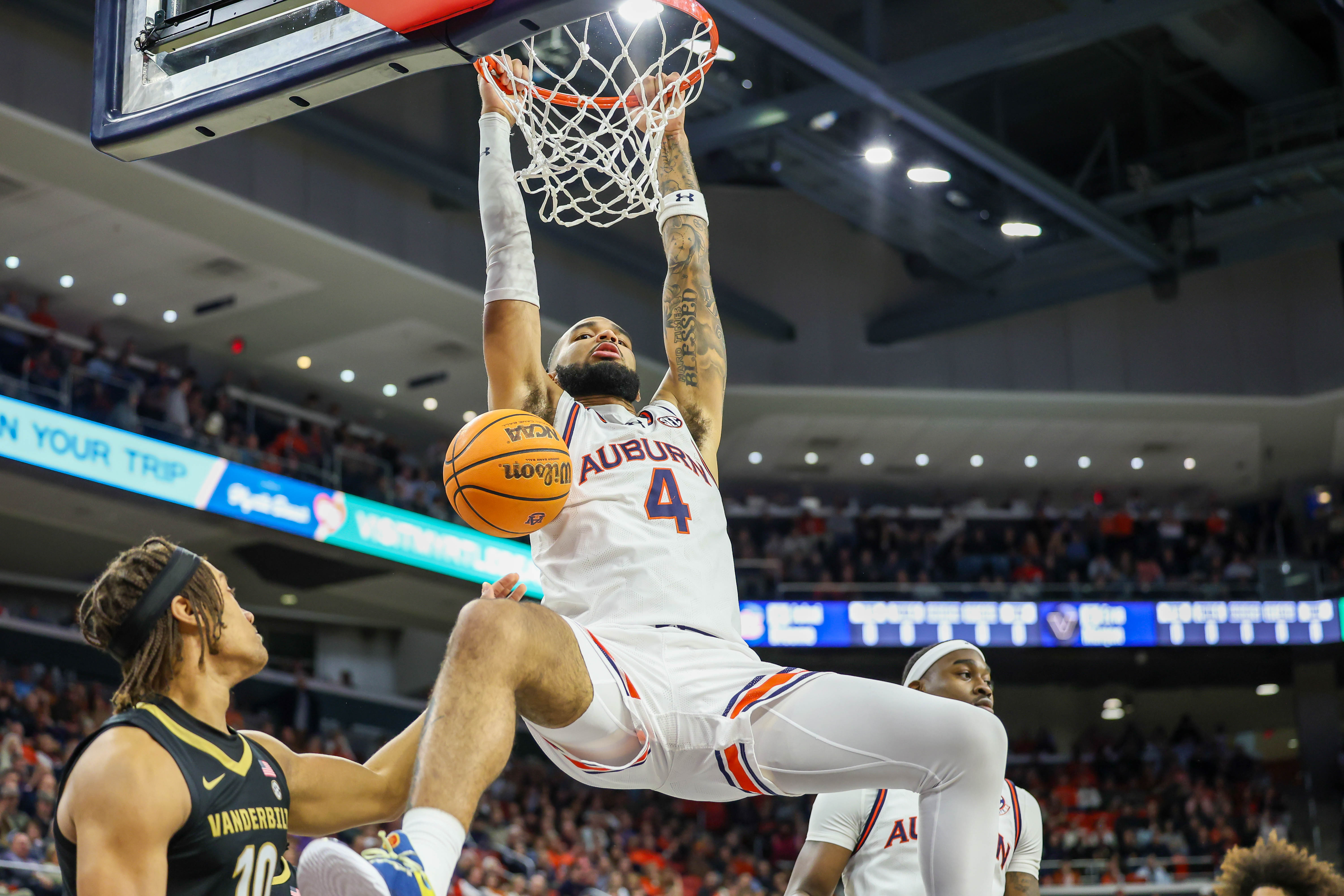 PHOTOS: Here are the best shots from Auburn basketball's battle with ...