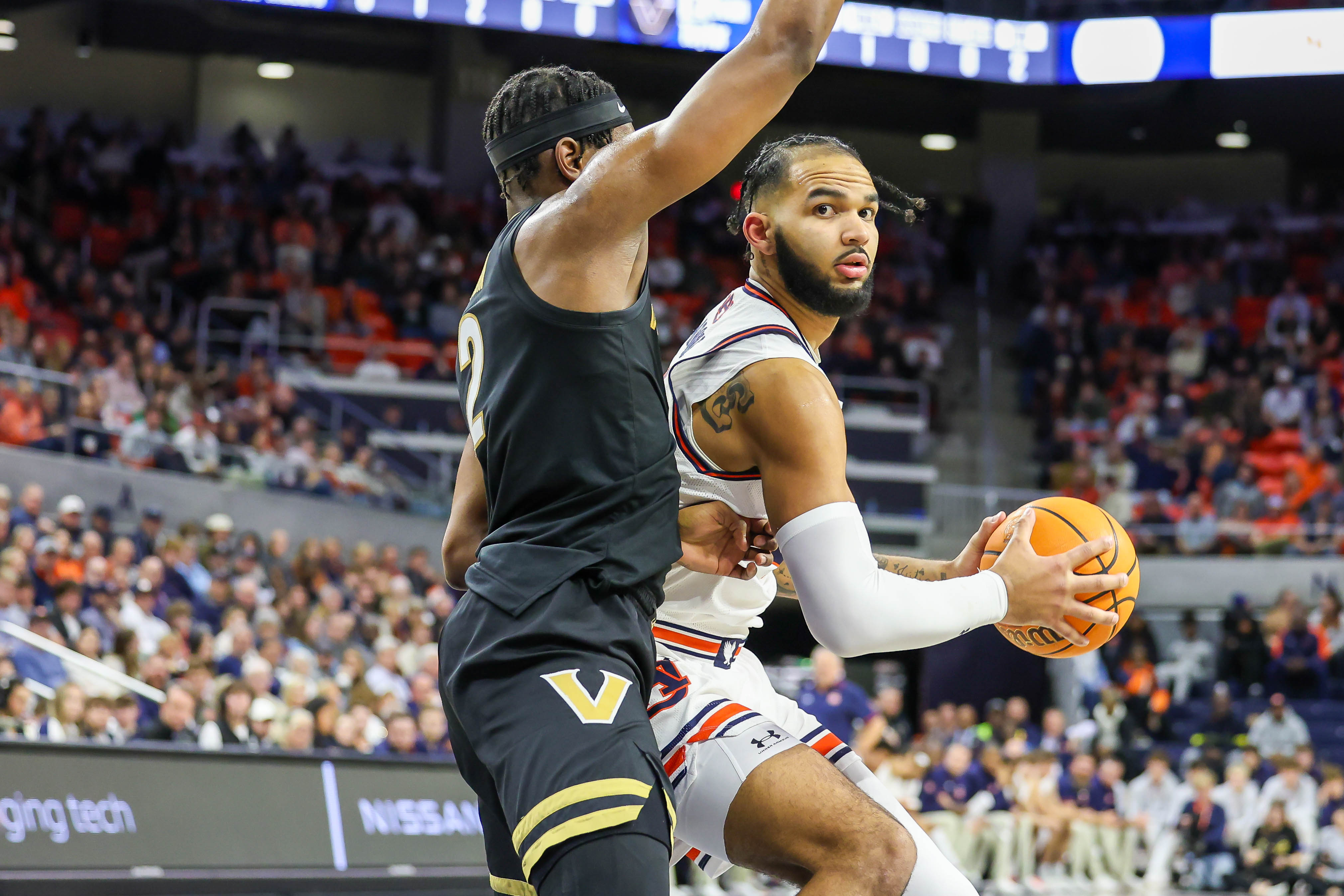 PHOTOS: Here are the best shots from Auburn basketball's battle with ...