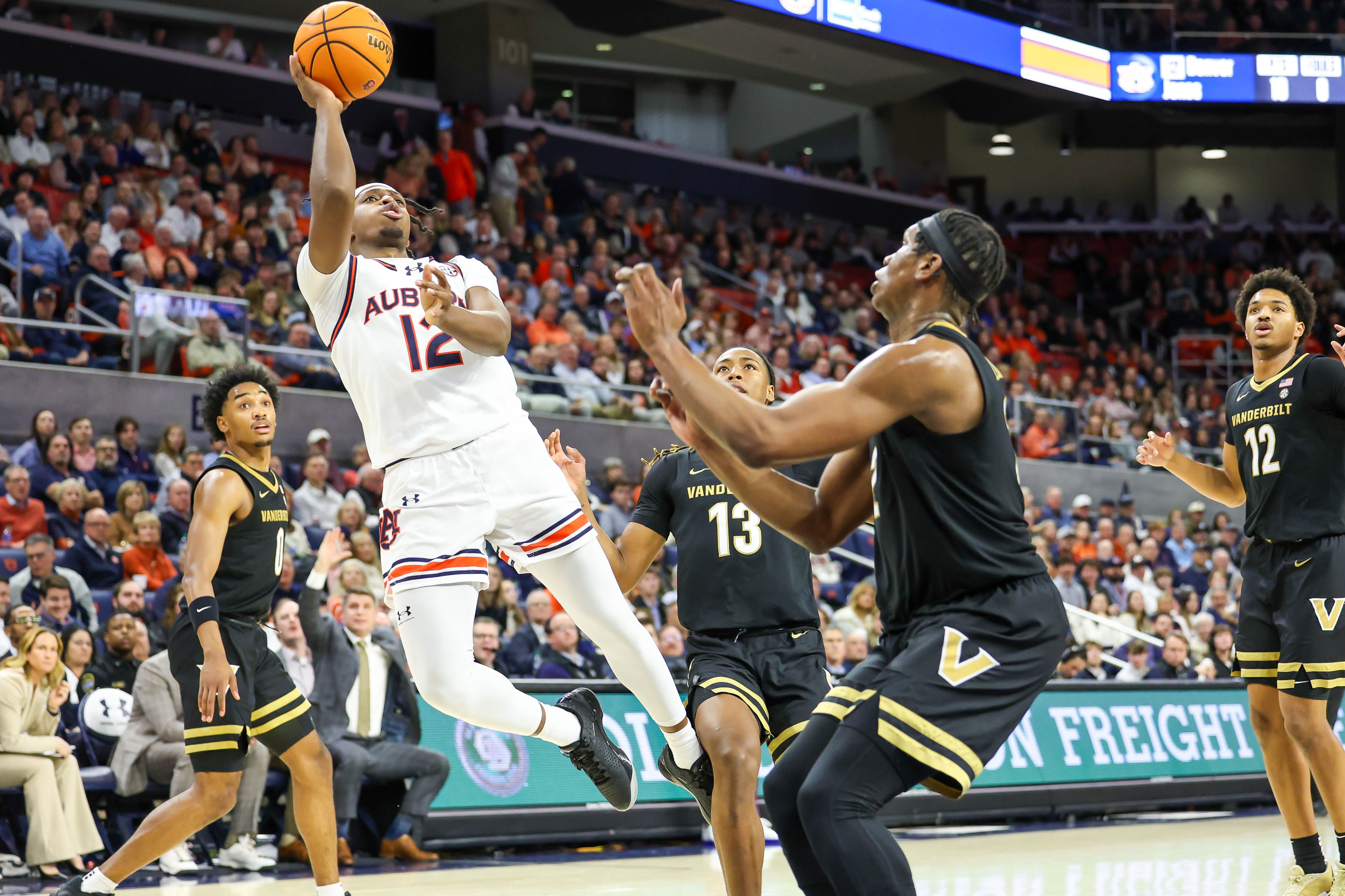 PHOTOS: Here are the best shots from Auburn basketball's battle with ...