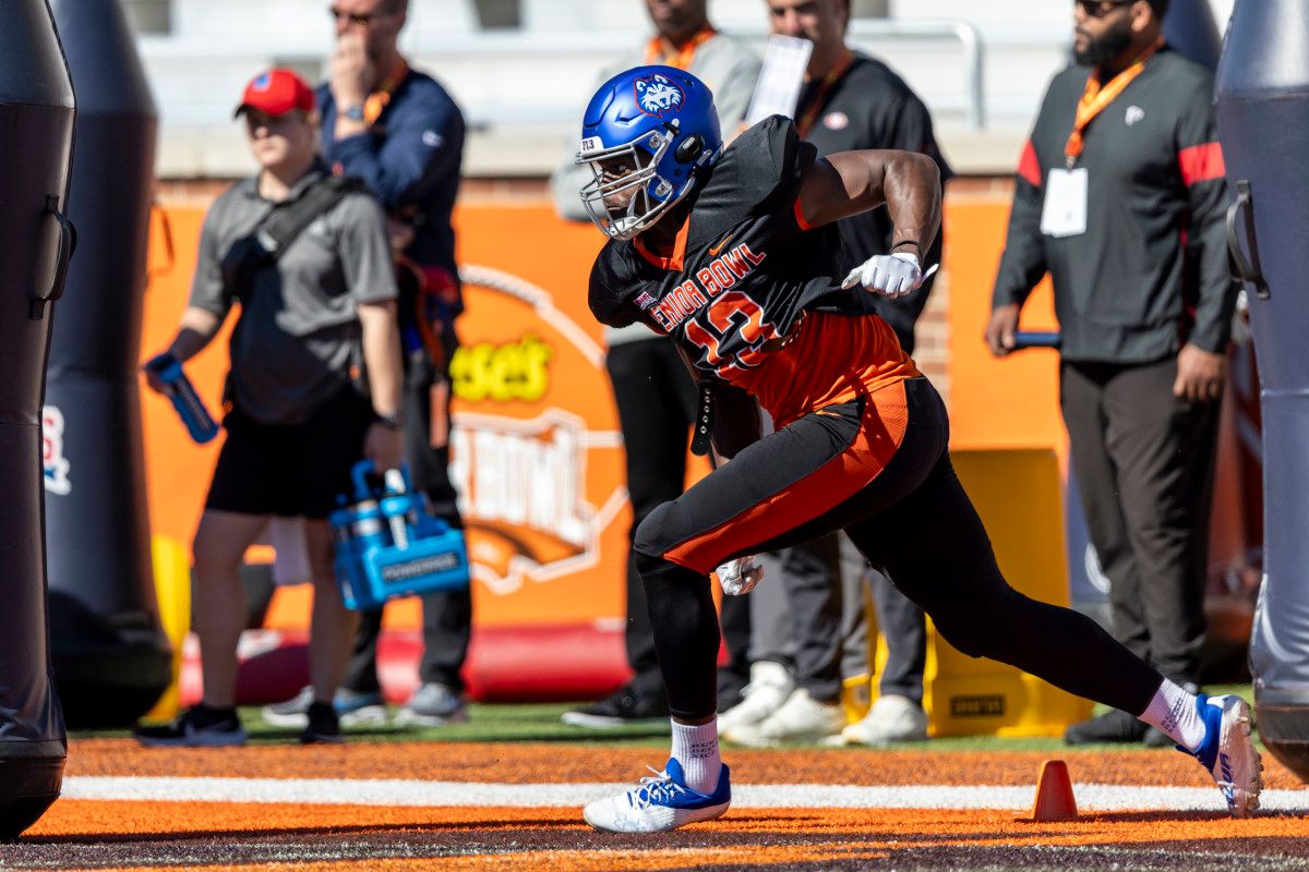 Houston Christian EDGE Jalyx Hunt Making History At 2024 Senior Bowl ...
