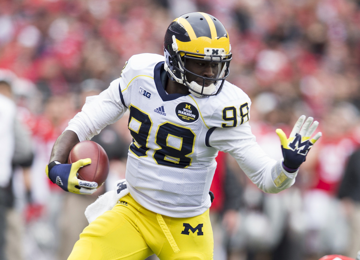 Notable Quarterbacks To Wear Non-Traditional Numbers In College ...