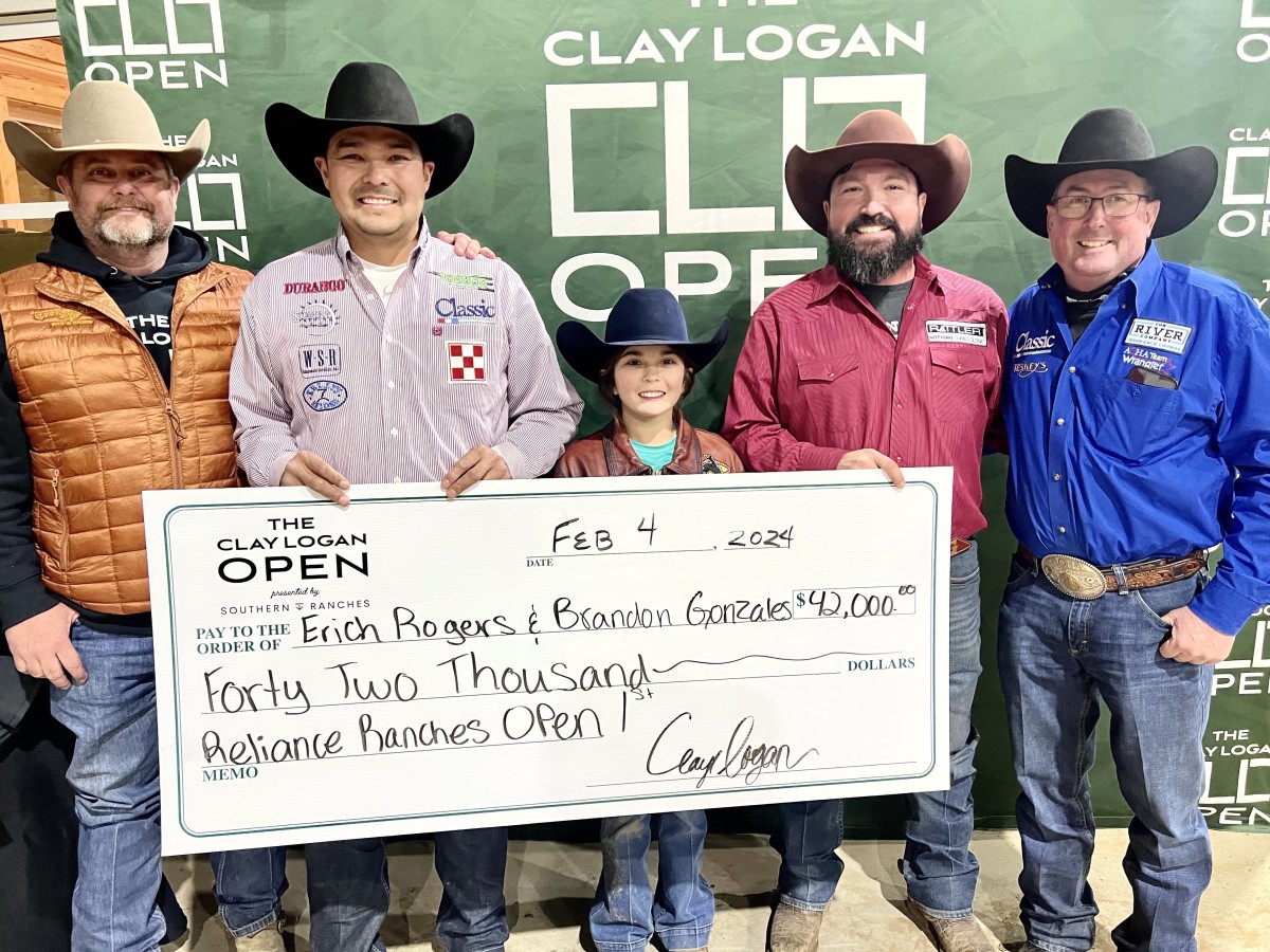 Rogers and Gonzales Fight for Win at Clay Logan Open, Gonzales Fights ...