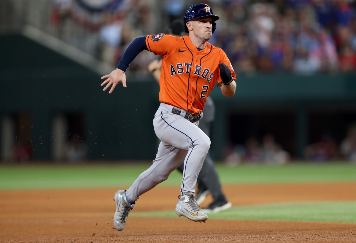 Houston Astros' GM Provides Update on Possible Extension For Star 3B ...