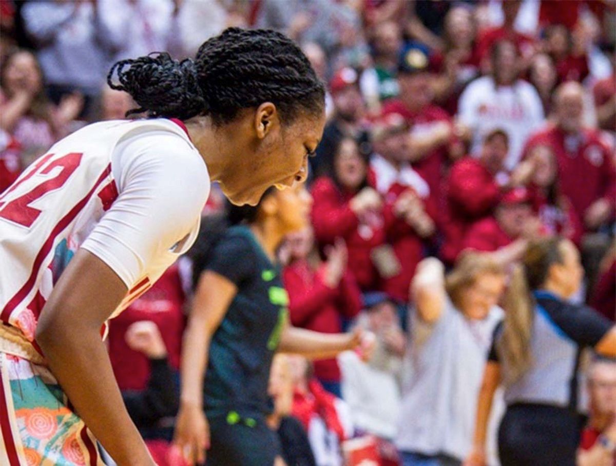 Indiana Women's Basketball's Chloe Moore-McNeil Announces Return For ...