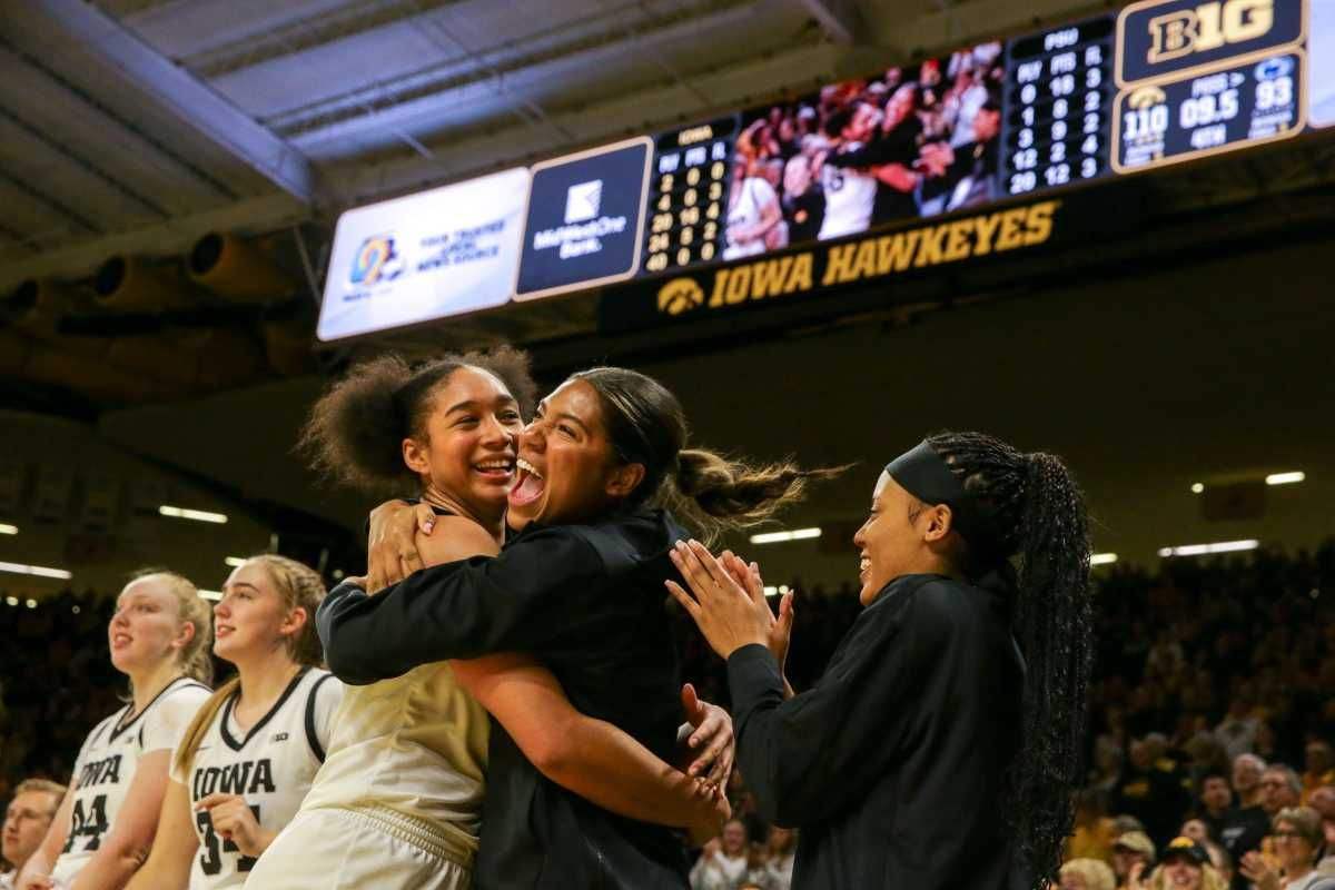 Big Ten Daily (Feb. 9): Iowa's Hannah Stuelke Sets New Record at Carver ...
