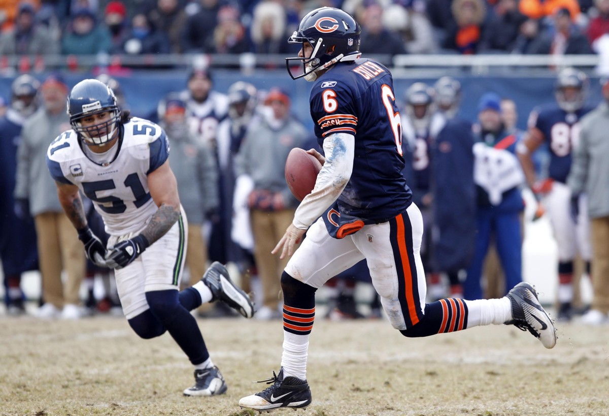 Lofa Tatupu Reveals His Surprisingly Favorite Super Bowl Moment ...