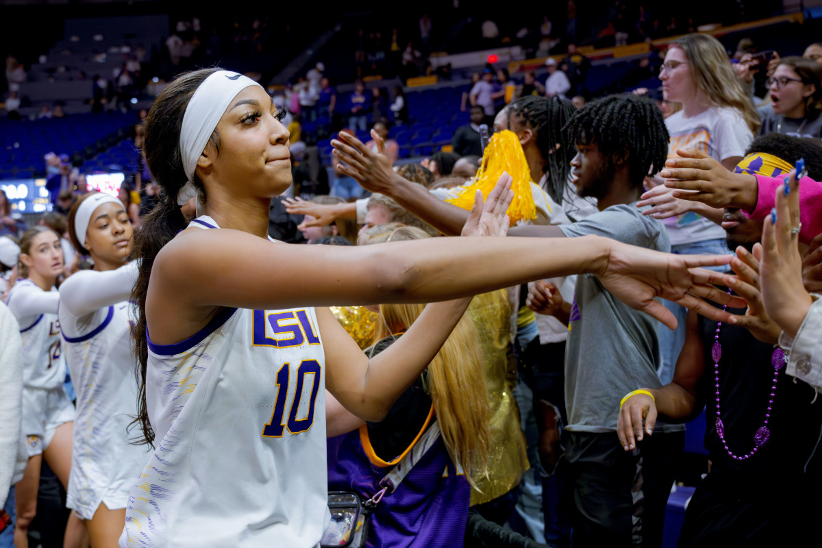 LSU WBB: Angel Reese Named SEC Player of the Week - Sports Illustrated LSU Tigers News, Analysis ...