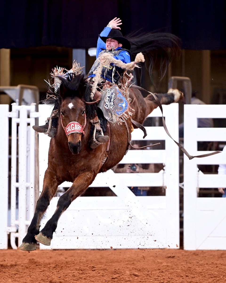 Statler Wright Continues Winning Ways with San Antonio Rodeo Bracket 2 ...