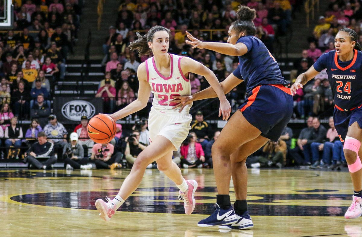 Hawkeyes Bounce Back Against Illinois - Sports Illustrated Iowa ...