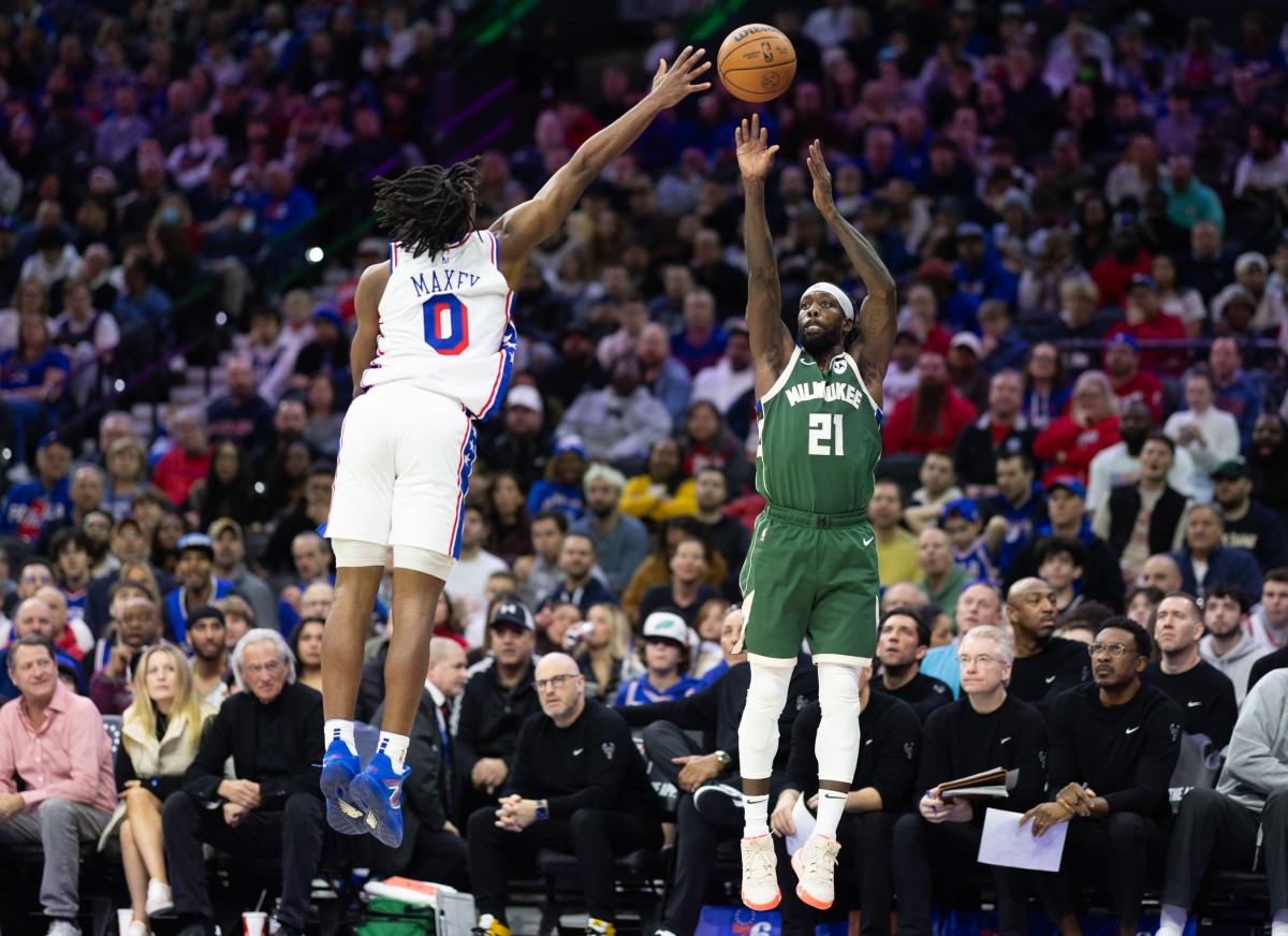 The Milwaukee Bucks rout the Philadelphia Sixers for back-to-back wins ...