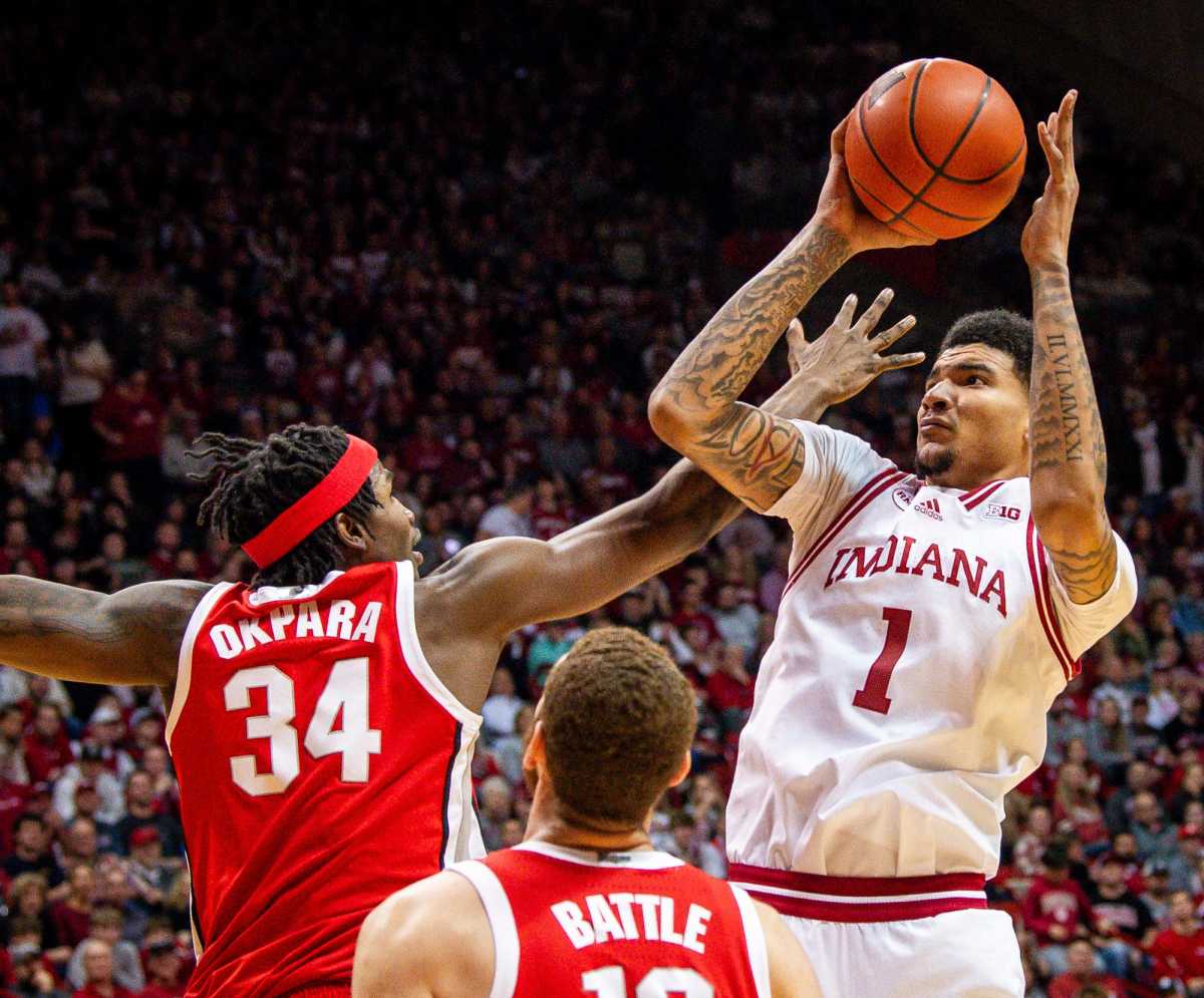 WATCH: Indiana's Kel'el Ware Has Flawless 1st Half in Hoosiers' Tuesday ...