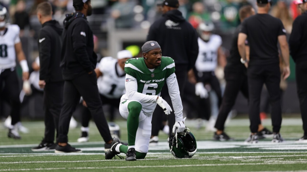 Traitor?! Jets Accuse Super Bowl Hero Mecole Hardman of Leaking New ...