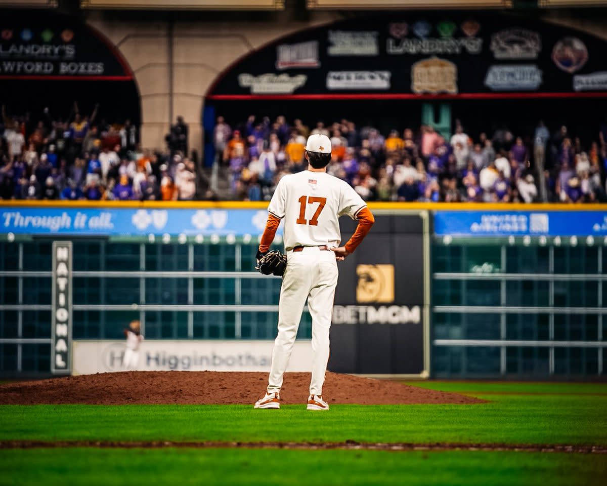 Texas Longhorns Notebook: No. 15 Texas Longhorns Stifled, Fall to No. 3 ...