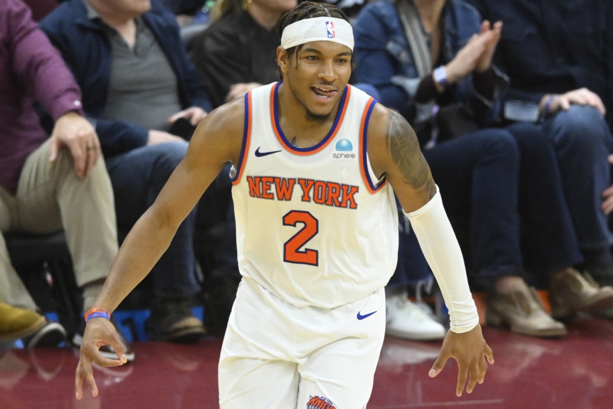 Deuce McBride Breaks Evan Mobley's Ankles & Plays Key Role in Knicks ...