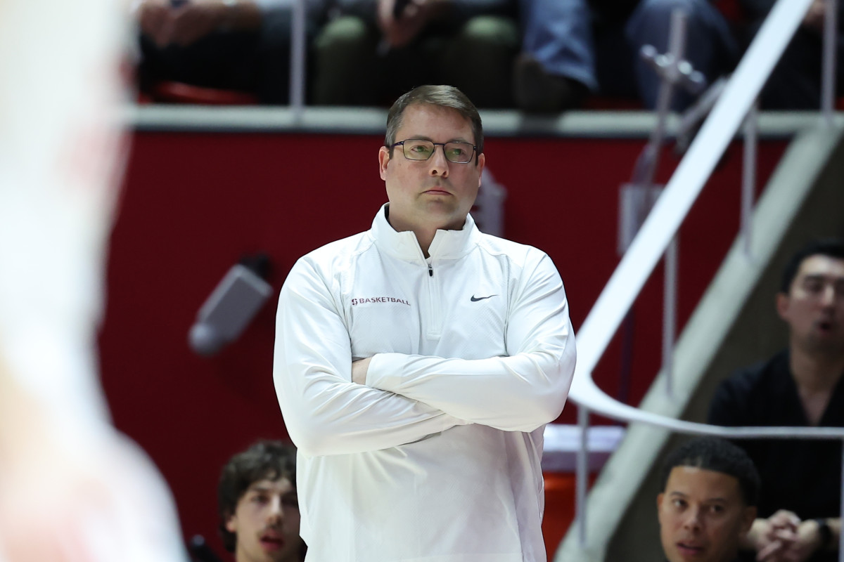 Stanford's Jerod Haase channels inner Ted Lasso, tells fans to 'be ...