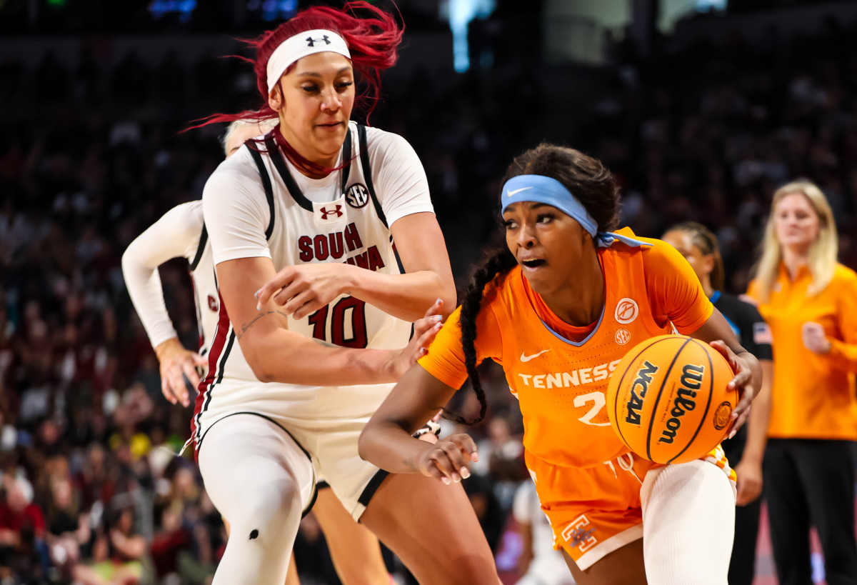 South Carolina's Women's Basketball Team Ready For Round 3 With ...