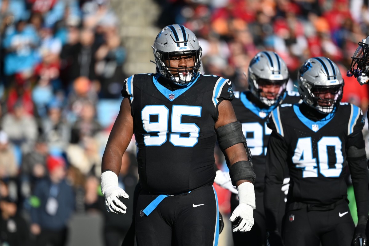 PFF Ranks Derrick Brown as NFL's 4th-Best Defensive Lineman - Sports ...