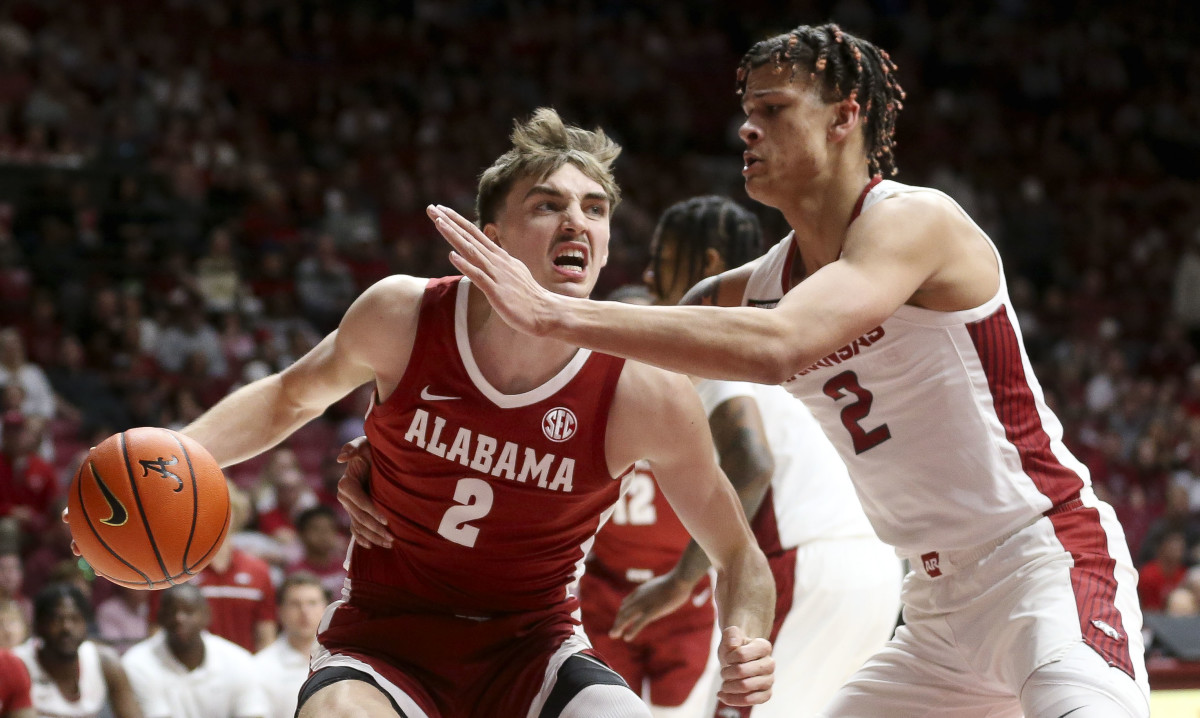 BamaCentral Courtside: Alabama 92, Arkansas 88 (OT) - Sports Illustrated Alabama Crimson Tide ...
