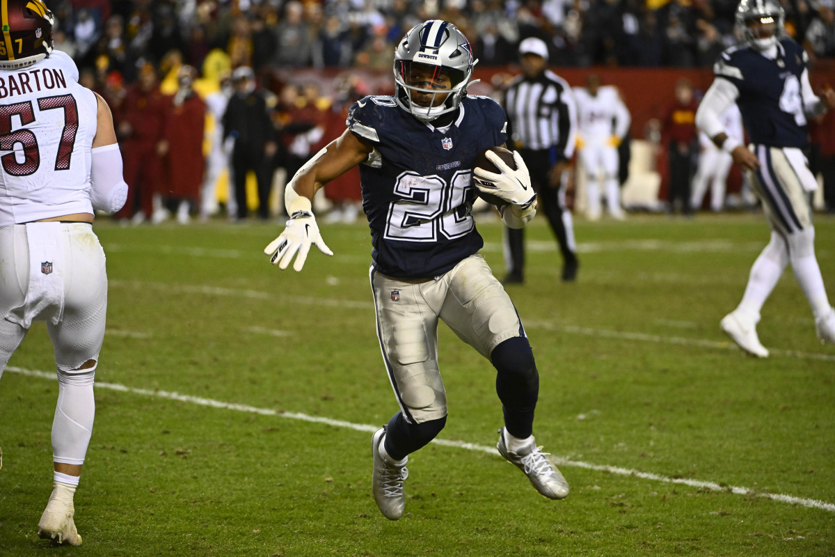 Report: Tennessee Titans To Sign 1,000-Yard Rusher Tony Pollard for 3 ...