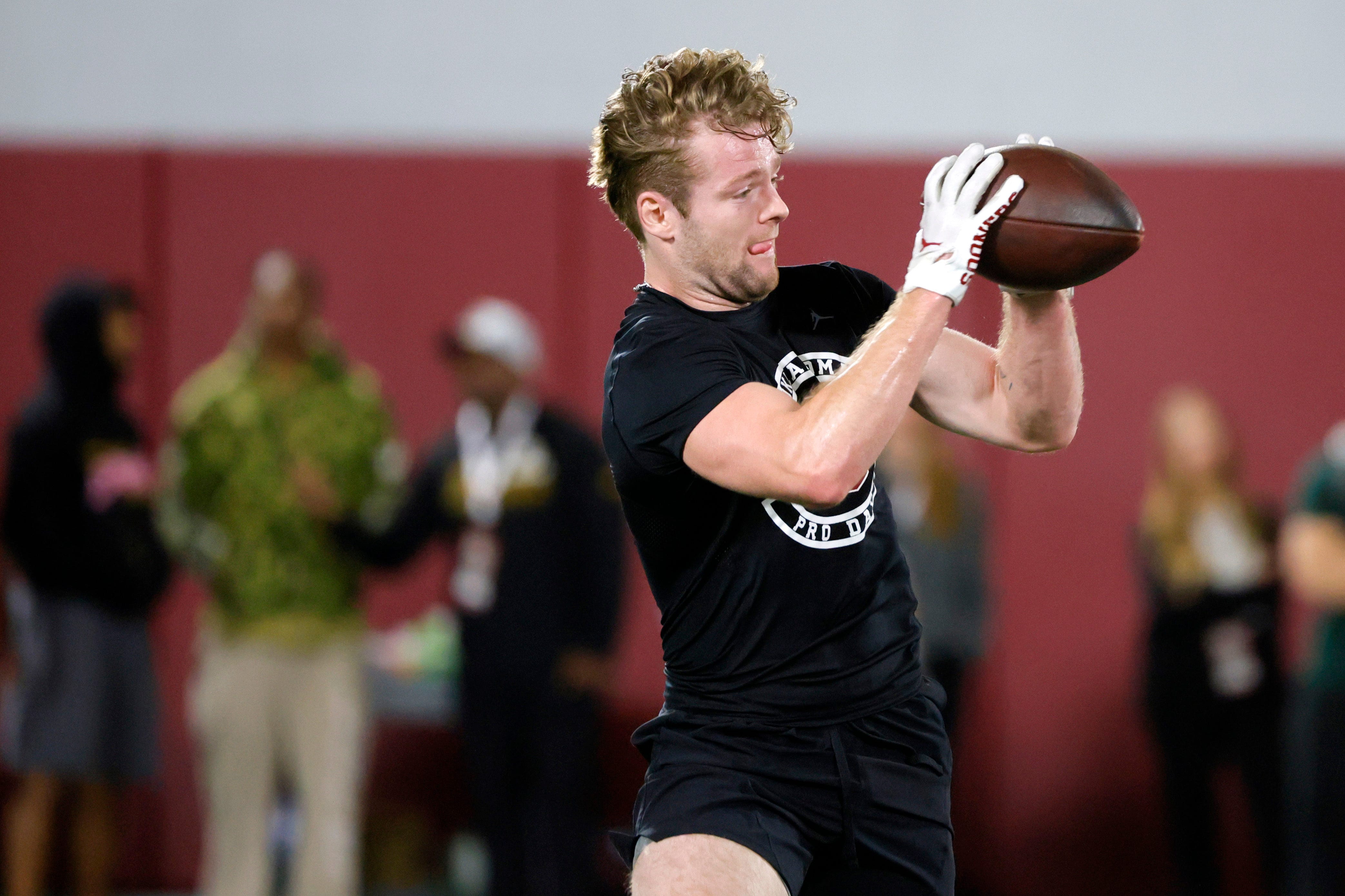 Oklahoma's Drake Stoops 'Felt Good' About Cones, Shuttle, Routes At Pro ...