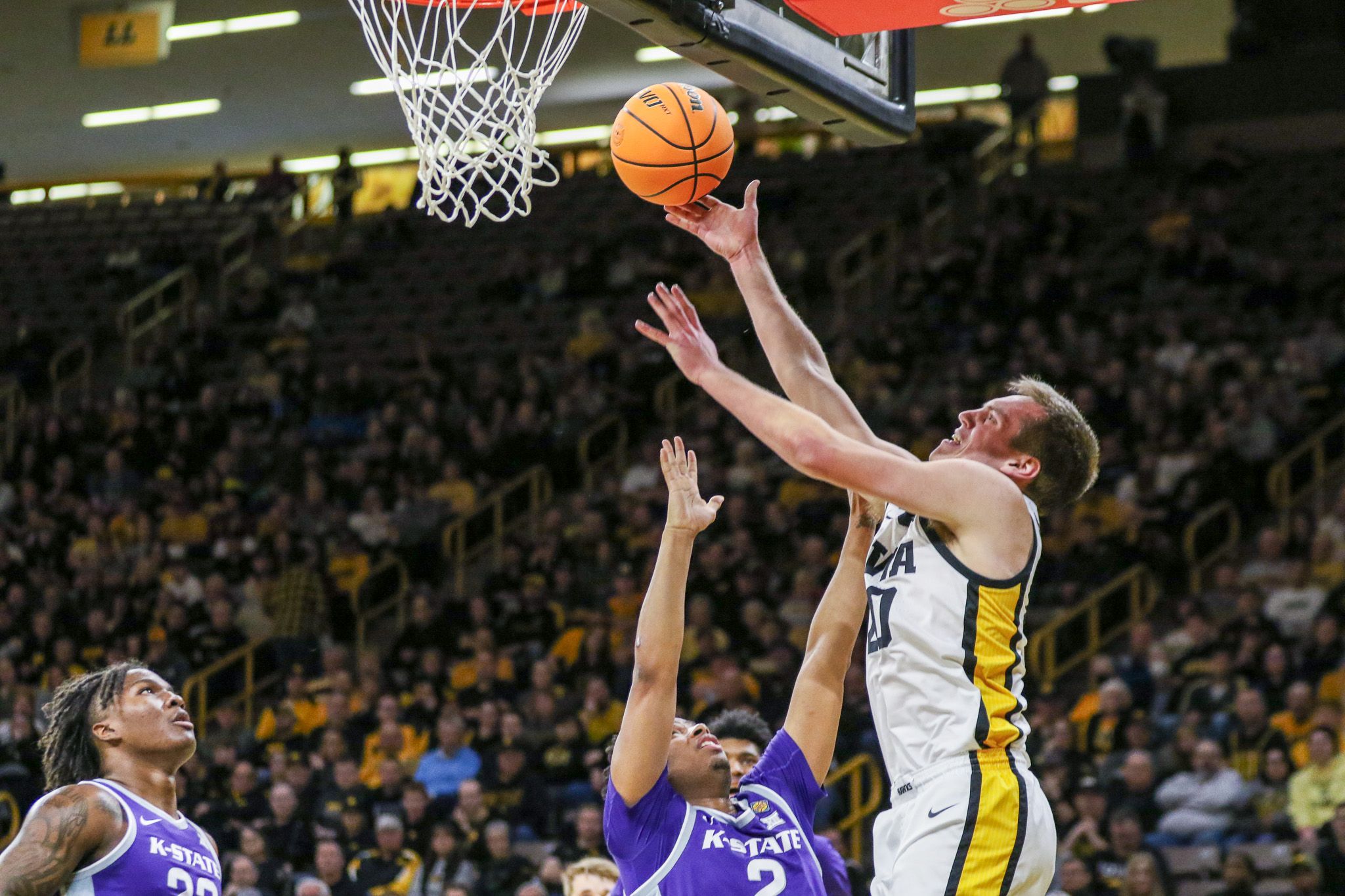 Hawkeye Hoops Advances in NIT - Sports Illustrated Iowa Hawkeyes News ...