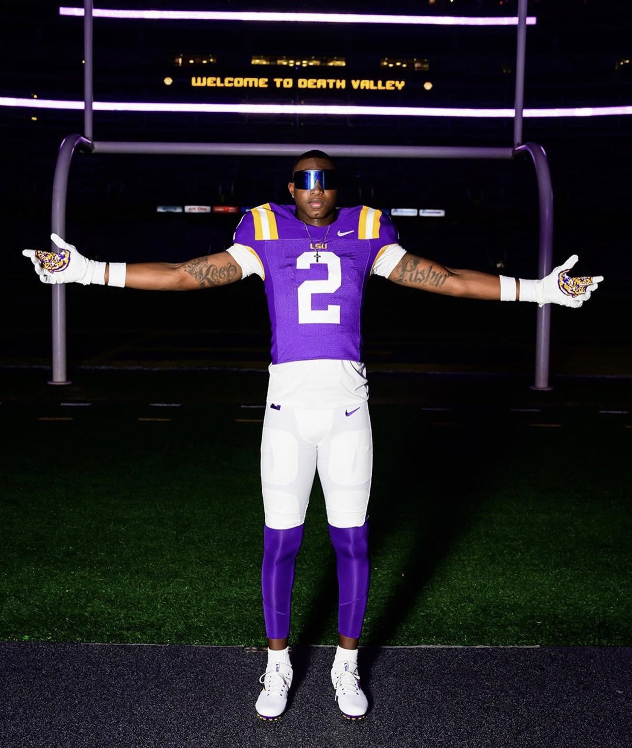 Freshman Phenom 1.0: LSU TE Ka'Morreun Pimpton Turning Heads - Sports ...