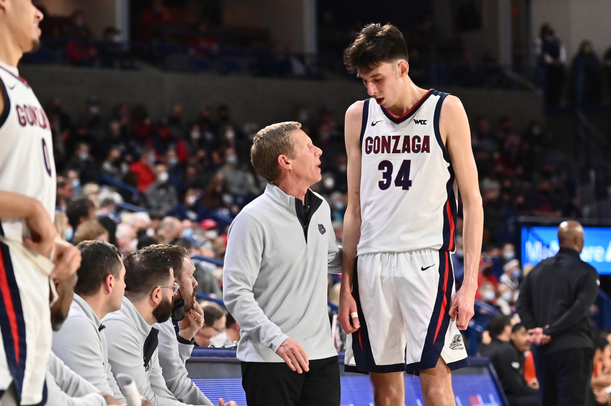 Mark Few Ready For the World to See ‘How Great’ Chet Holmgren Is ...