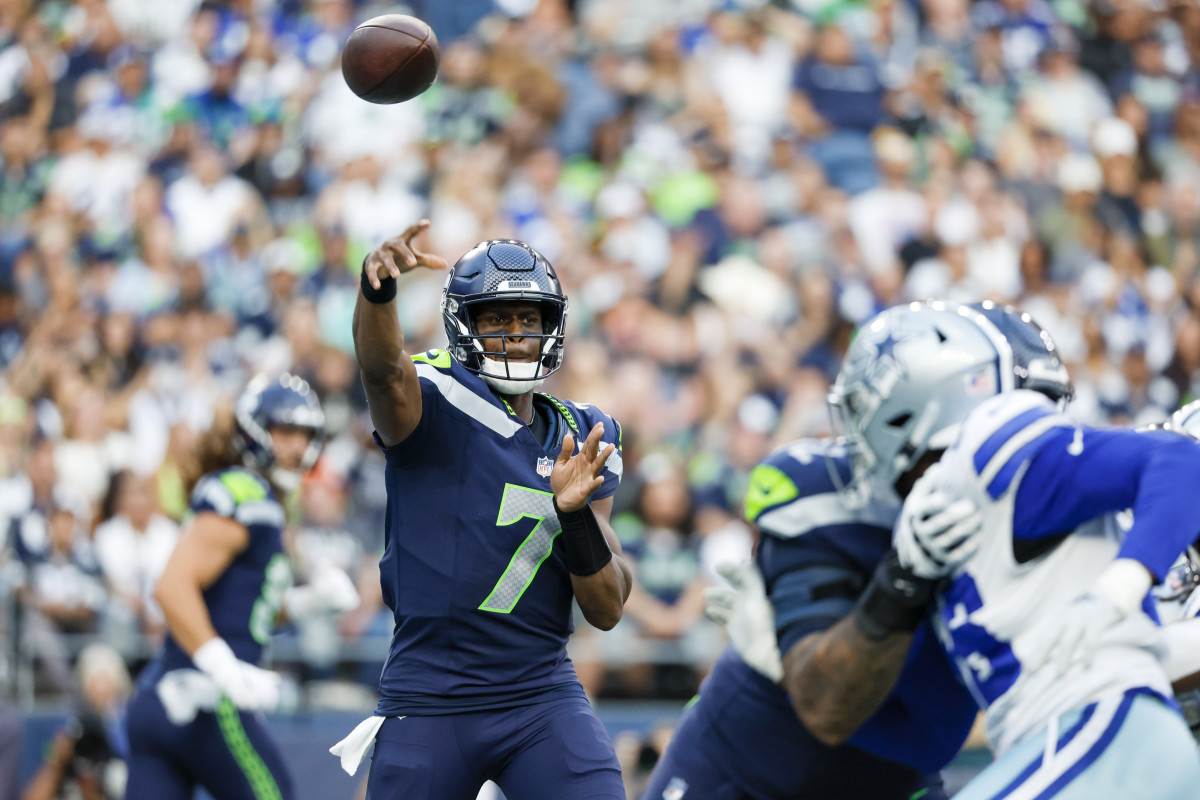 Does Geno Smith Need Seattle Seahawks' Offensive Tackles Healthy to ...