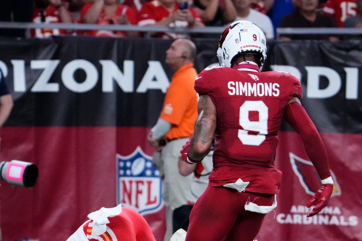 Arizona Cardinals Safety Isaiah Simmons Knows He Needs to Play Better ...