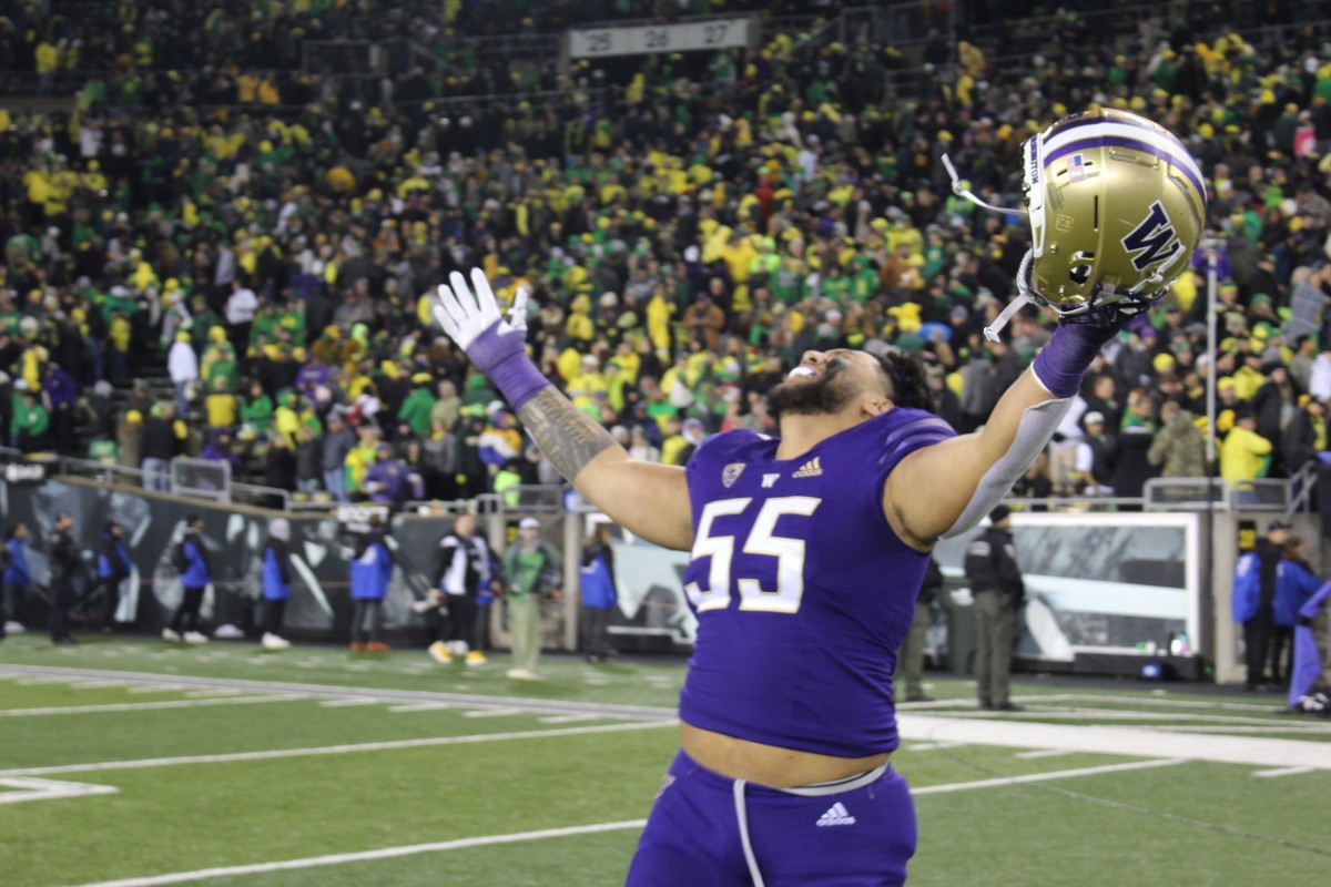 Top Returning Huskies: At No. 5, Fautanu Is Finding His Voice as a ...