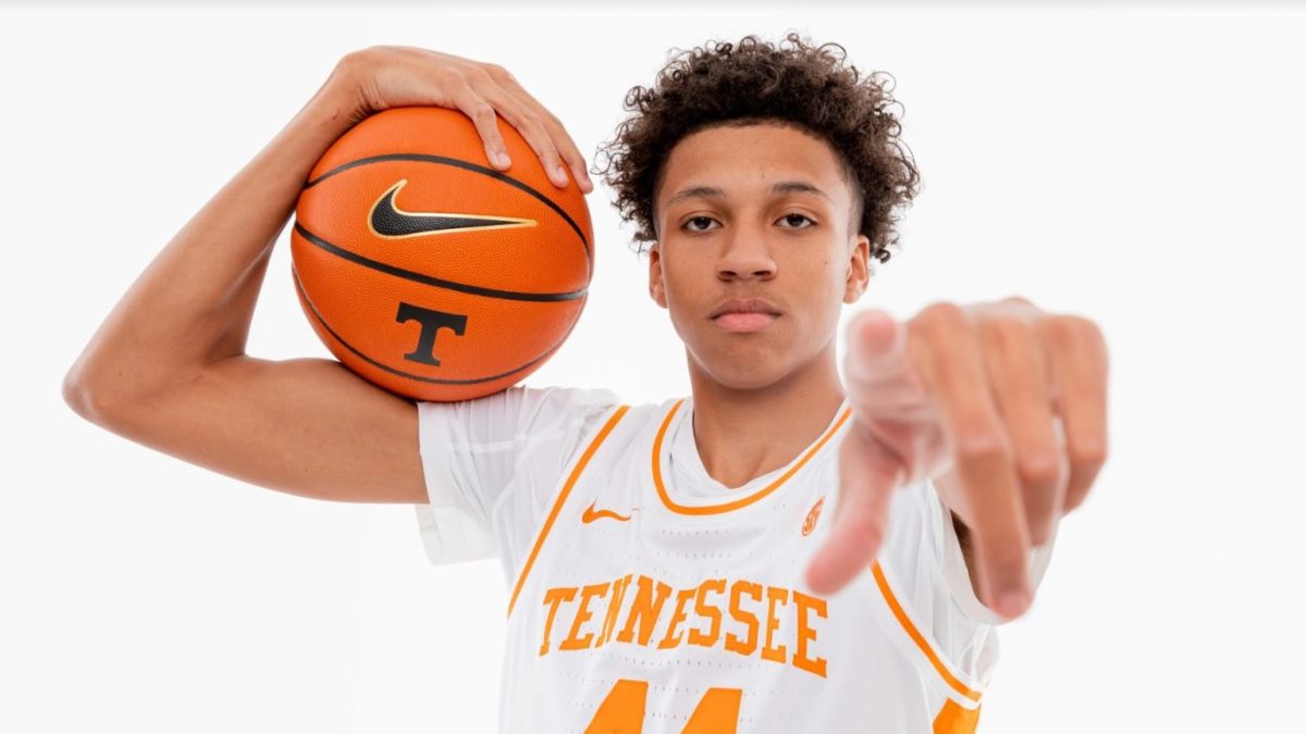 Cameron Carr Could Be The Next Great Guard At Tennessee Basketball ...