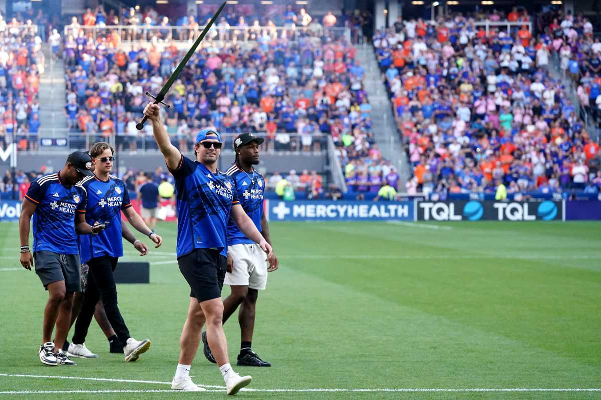 Watch: Cincinnati Bengals Defensive End Sam Hubbard Pulls Sword at FC ...