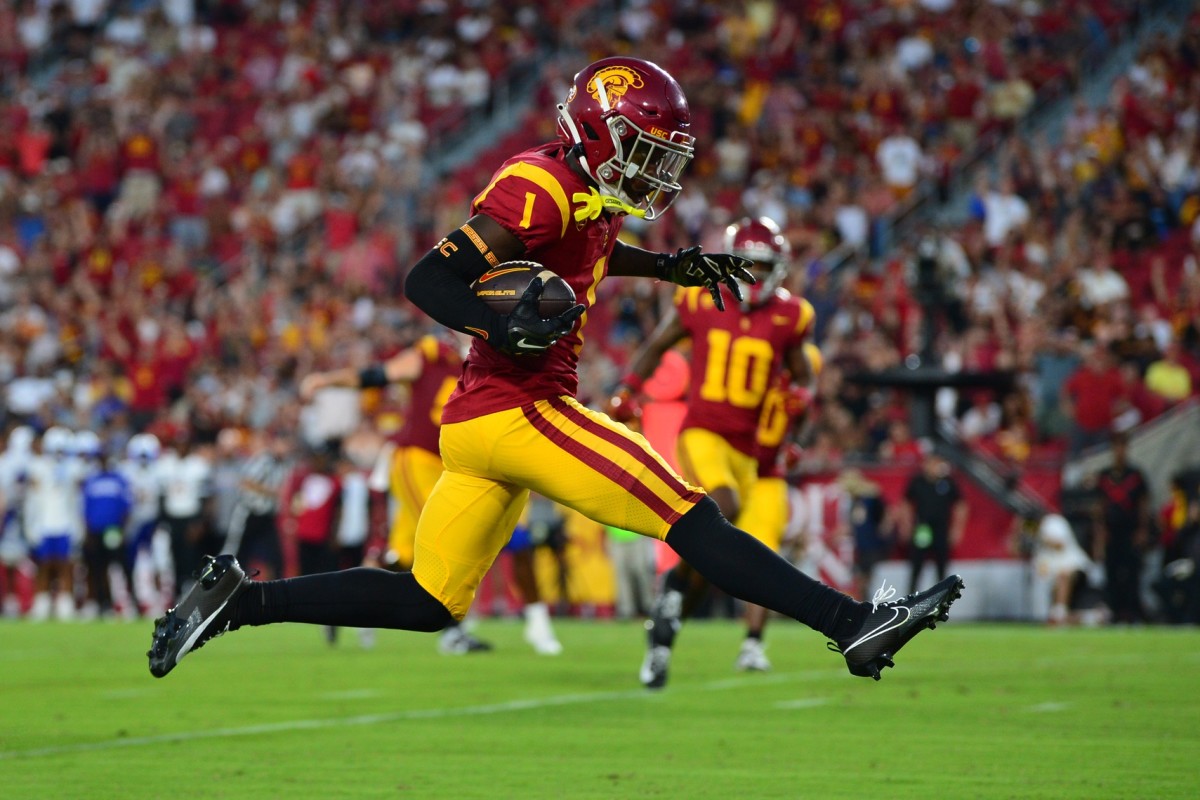 USC Football: Zachariah Branch's Performance Echoes Vibes of USC ...