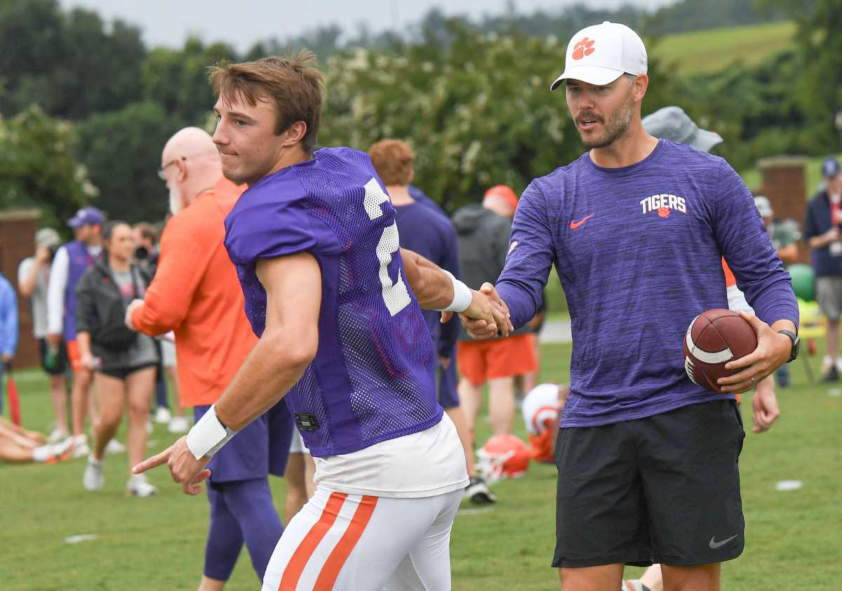 Oregon Football: Where Oregon Quarterback Bo Nix Ranks in Week 1 ...