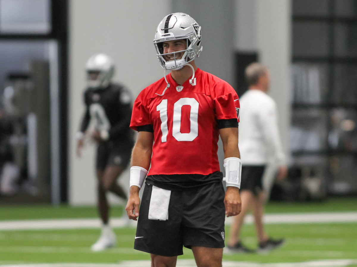 Las Vegas Raiders' Jimmy Garoppolo out Sunday against Los Angeles ...