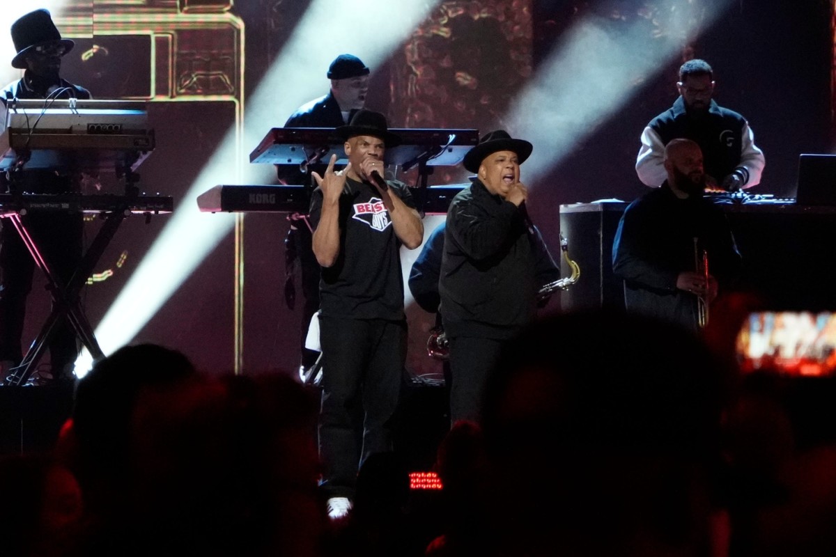 Seattle Mariners Go Viral For Meeting with Run DMC Member - Fastball