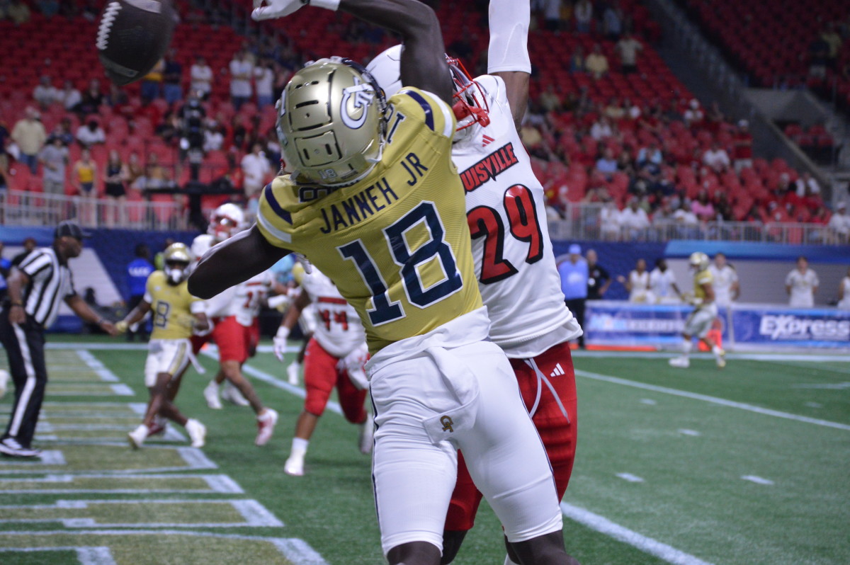 Georgia Tech vs. Louisville Second Half Photos - Sports Illustrated Georgia Tech Yellow Jackets ...