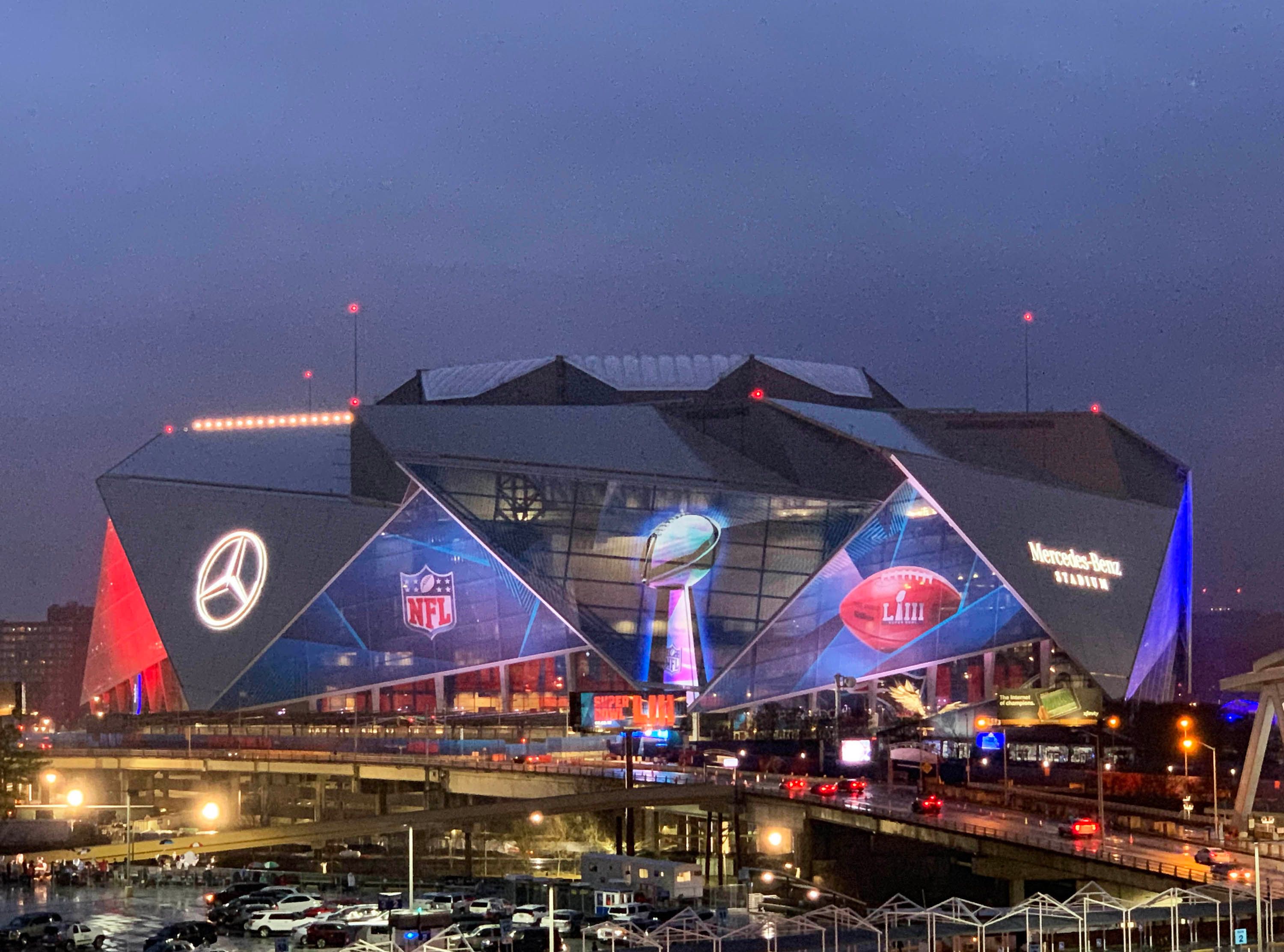Atlanta Falcons Stadium At Night