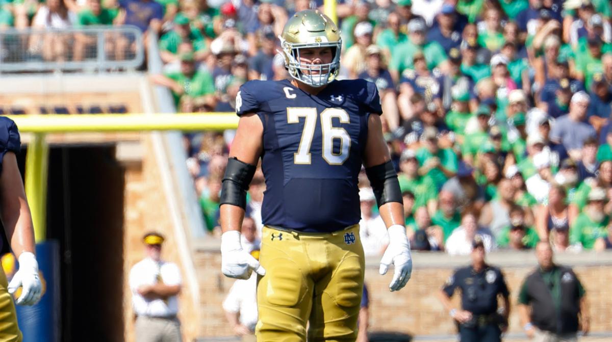 Notre Dame Lineman Joe Alt Earns First-Team FWAA All-America Honors ...
